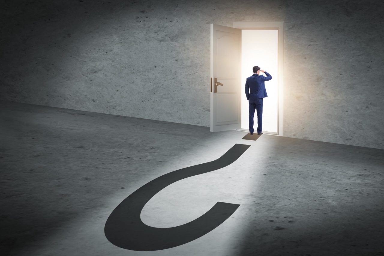 10 Signs Of an Insecure Leader | Ask Yourself These Questions